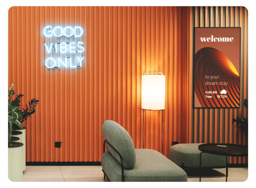 creating memorable stays: the role of digital signage in hotels